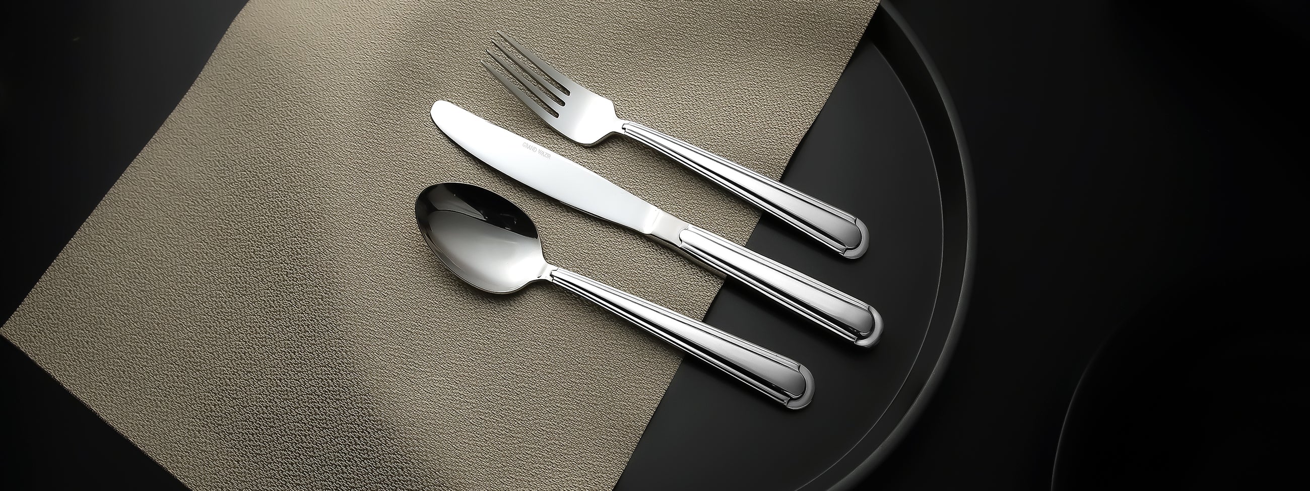 A premium cutlery store in Pakistan with highest quality tableware